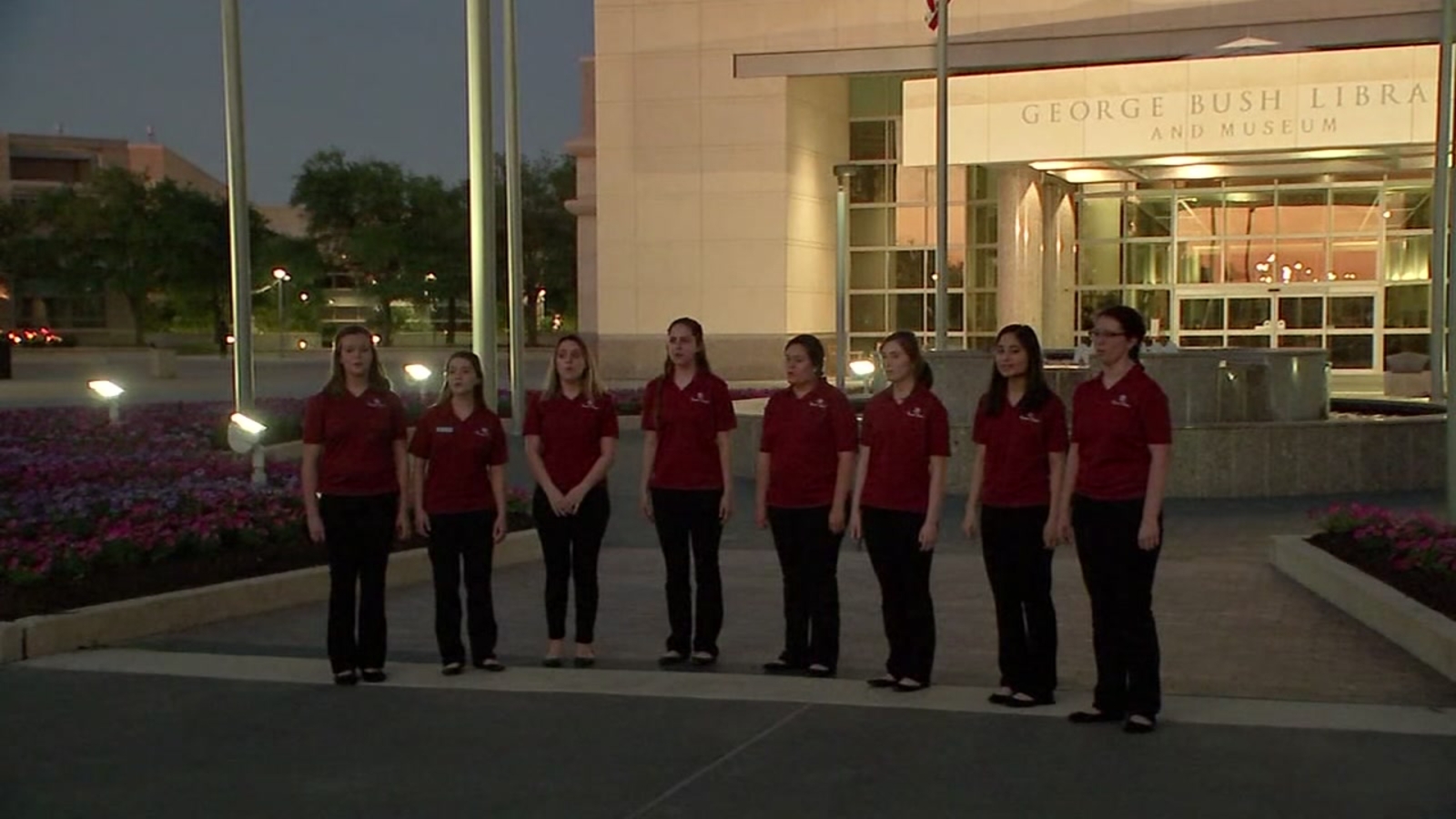 Texas A&M students hold vigil for Barbara Bush and send prayers to ...