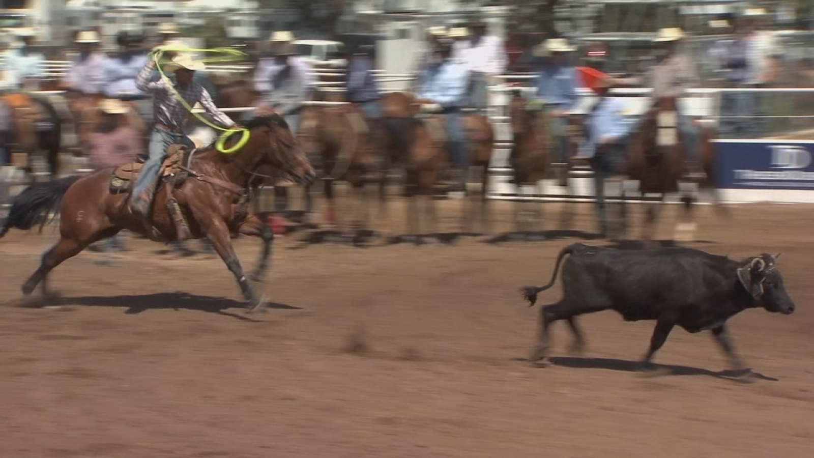 Saddle up! 104th Clovis Rodeo kicks off - ABC30 Fresno