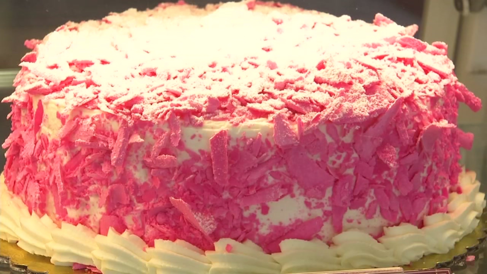 Record crowds as beloved Virginia Bakery in Berkeley set to close ...