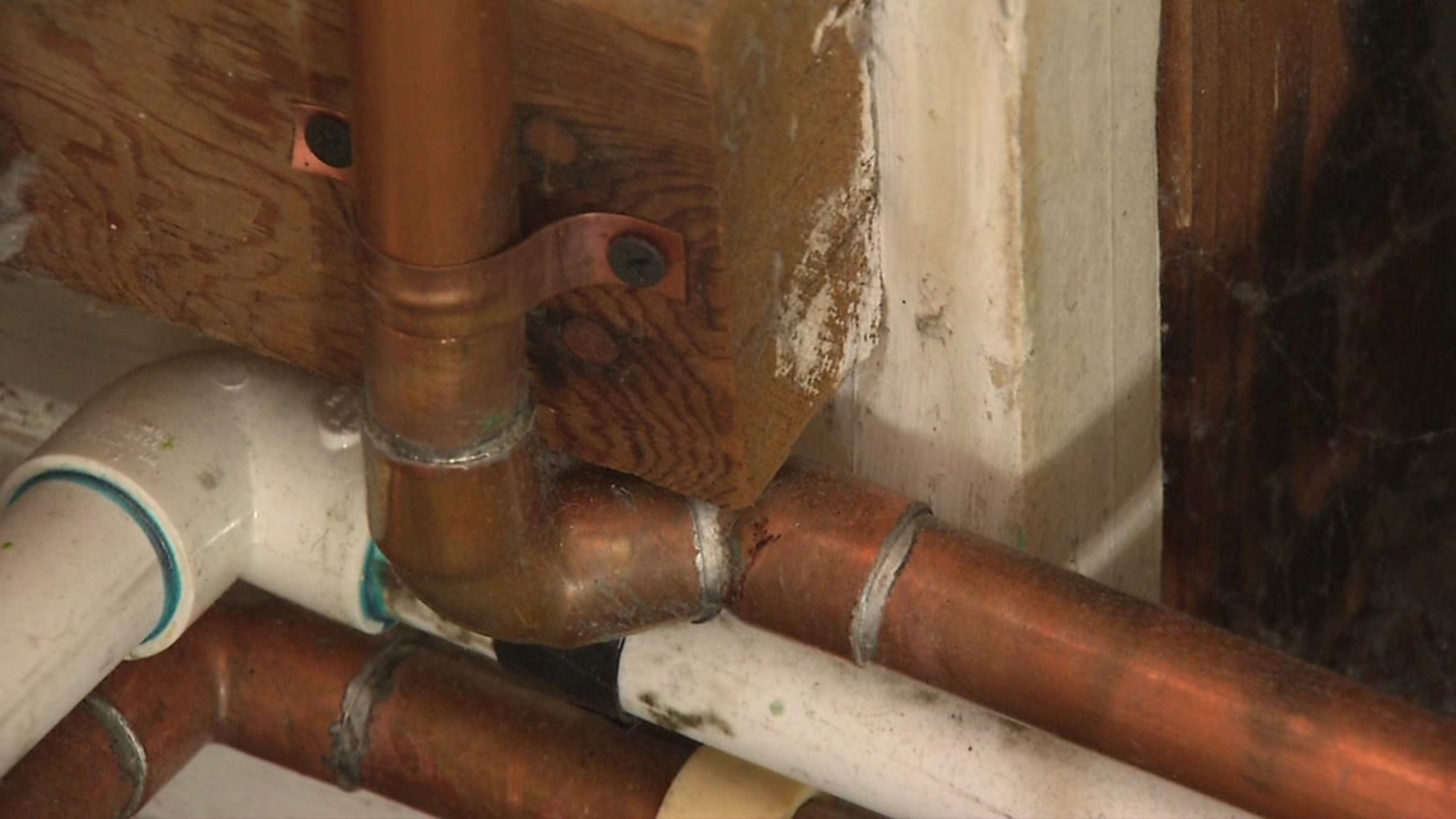 TIPS: How to hire a good plumber - ABC7 San Francisco