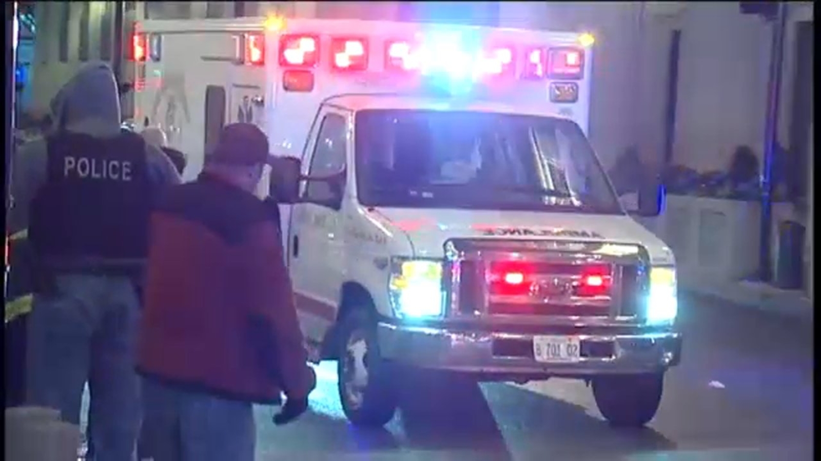 Man critically injured in Loop stabbing - ABC7 Chicago