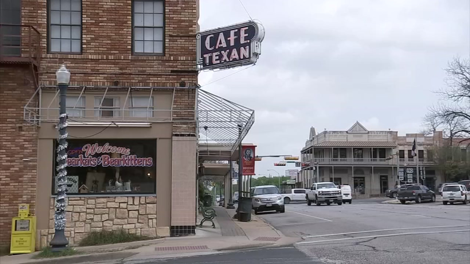 Enjoy delicious southern food at the oldest cafe in Texas - ABC13 Houston