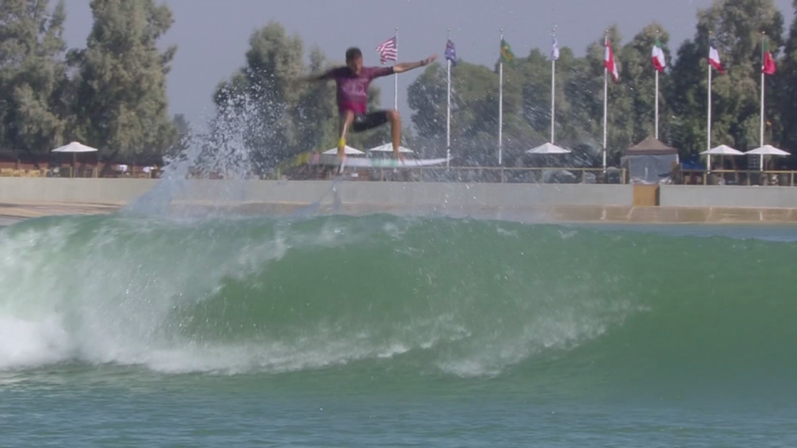 Kelly Slater's world famous wave pool in Lemoore, host site for the ...