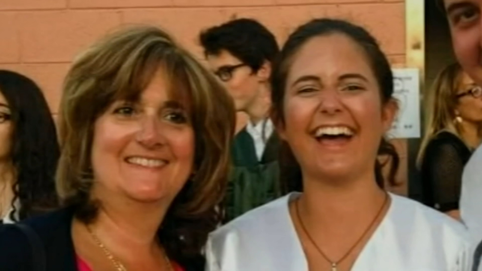 Exclusive: Long Island teen speaks about losing mom who died to save ...