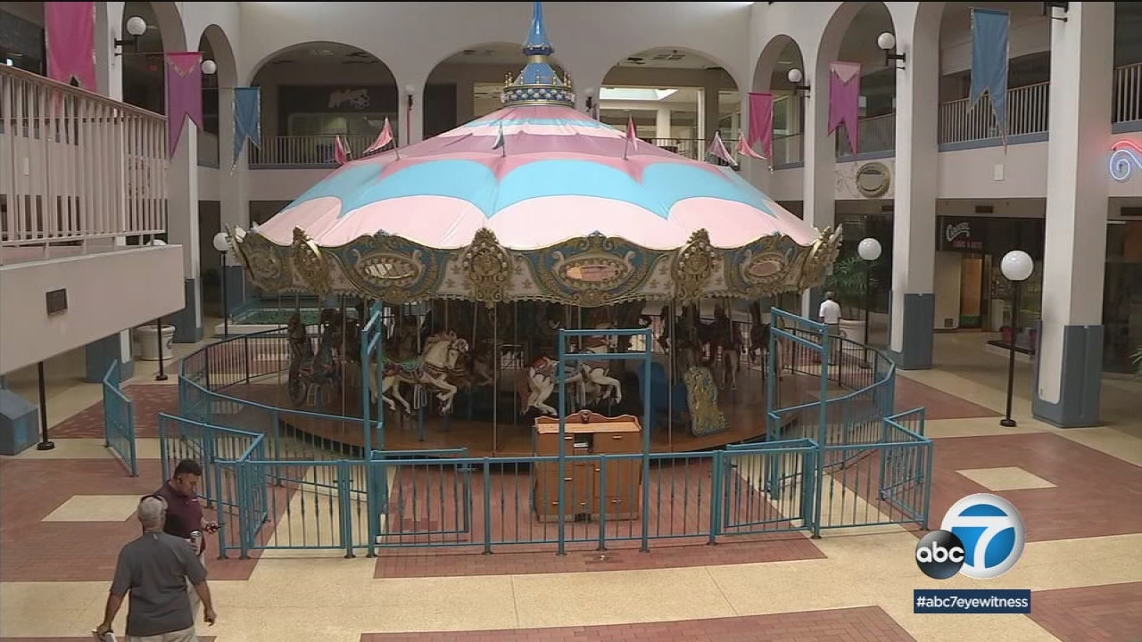 Carousel at centerpiece of San Bernardino mall up for bids | abc7.com