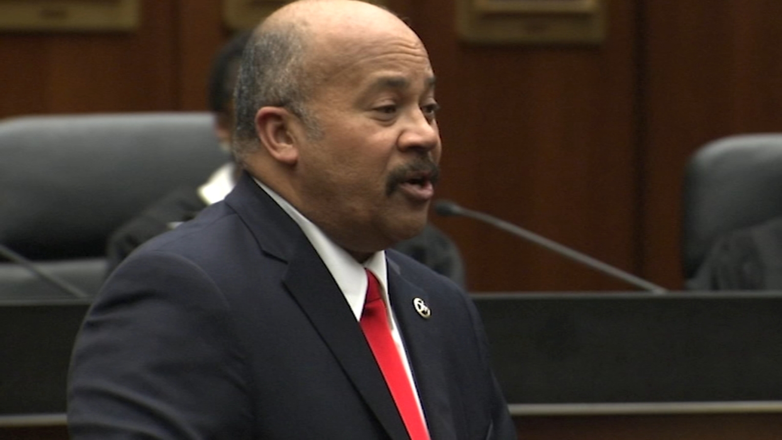 u-s-marshal-in-chicago-edward-gilmore-leaves-office-without