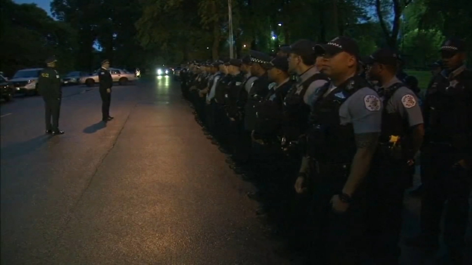 At least 1,300 extra Chicago police officers to work Memorial Day ...