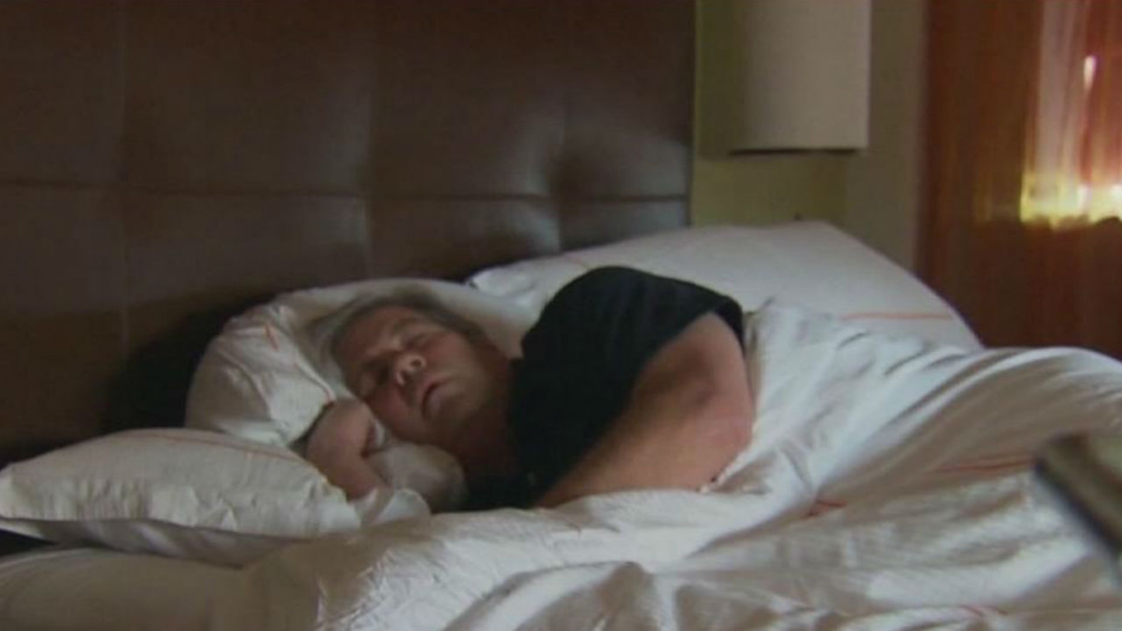 Sleeping in on days off may extend your life, study says - ABC7 New York