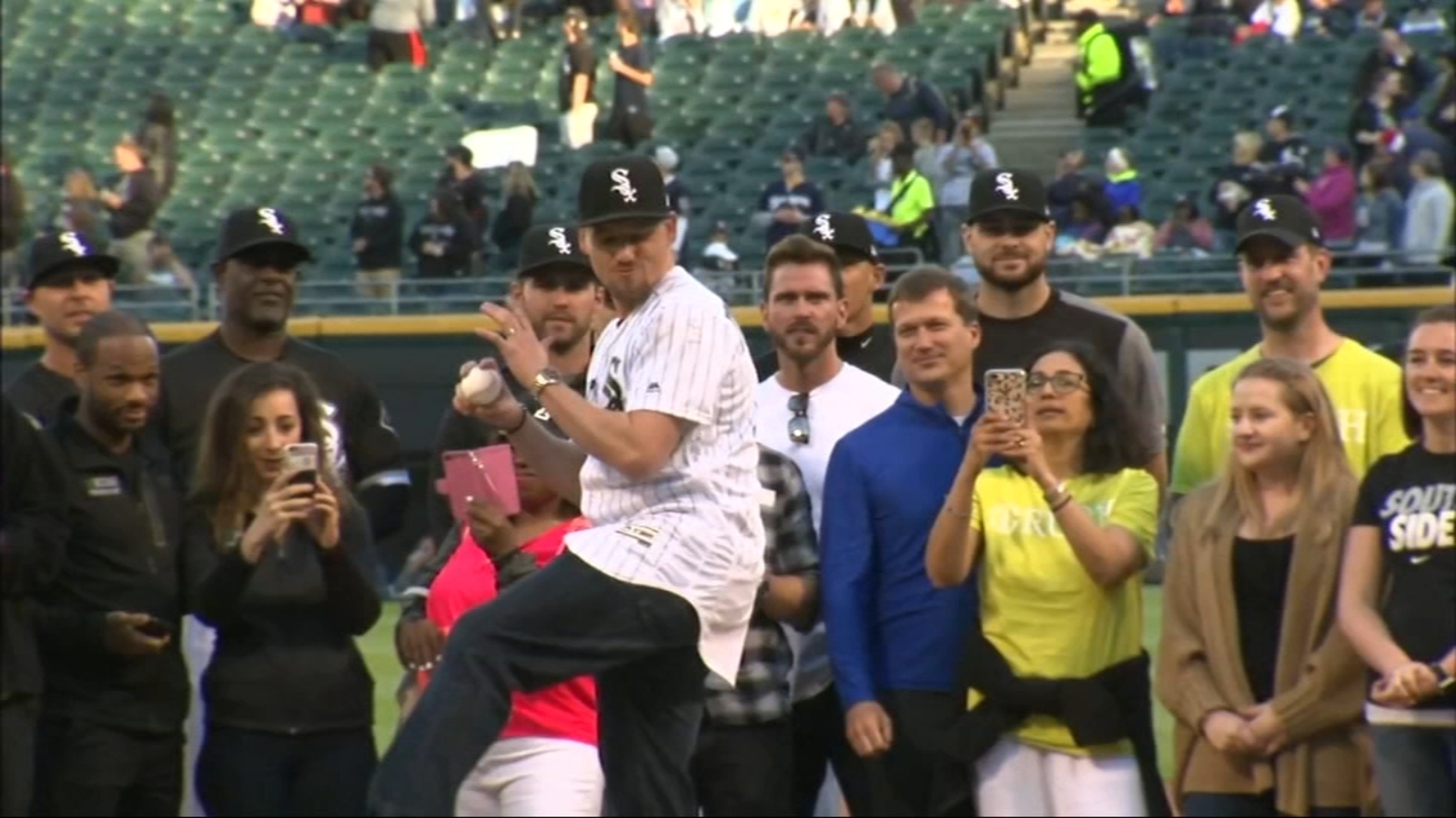 Danny Farquhar throws first pitch at White Sox game - ABC7 Chicago