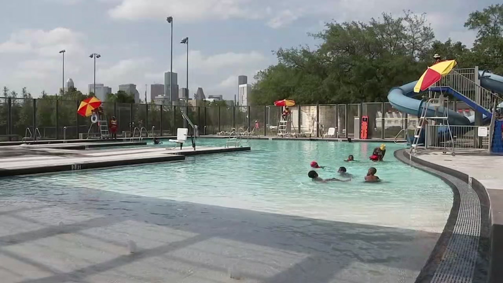 Coronavirus Houston: City of Houston keeping park pools and splash pads ...