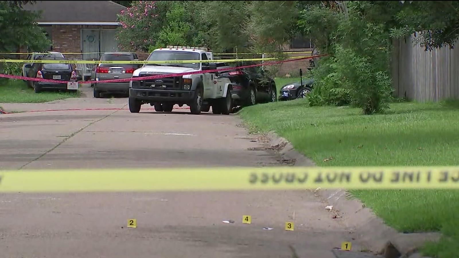 Man Found Dead Inside Car 2 Others Shot In Sw Houston Abc13 Houston