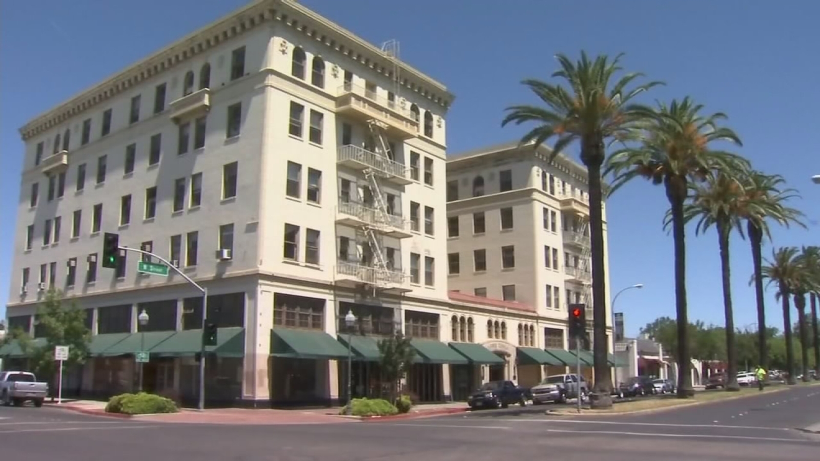 Renovations begin on one of the oldest buildings in Merced - ABC30 Fresno