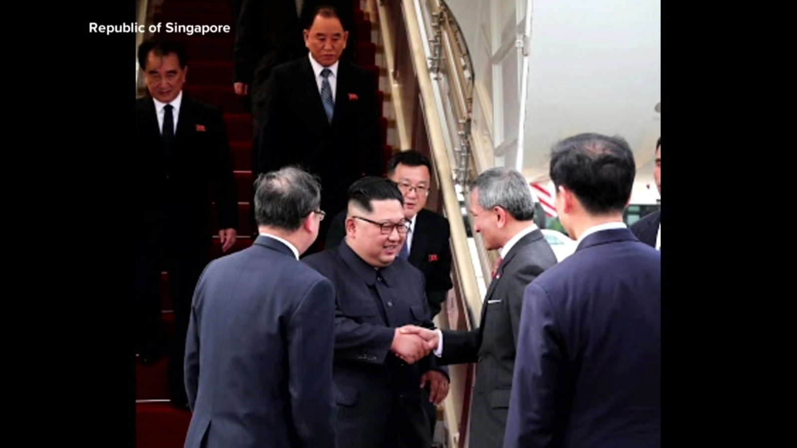 North Korean leader Kim Jong Un arrives in Singapore for historic ...