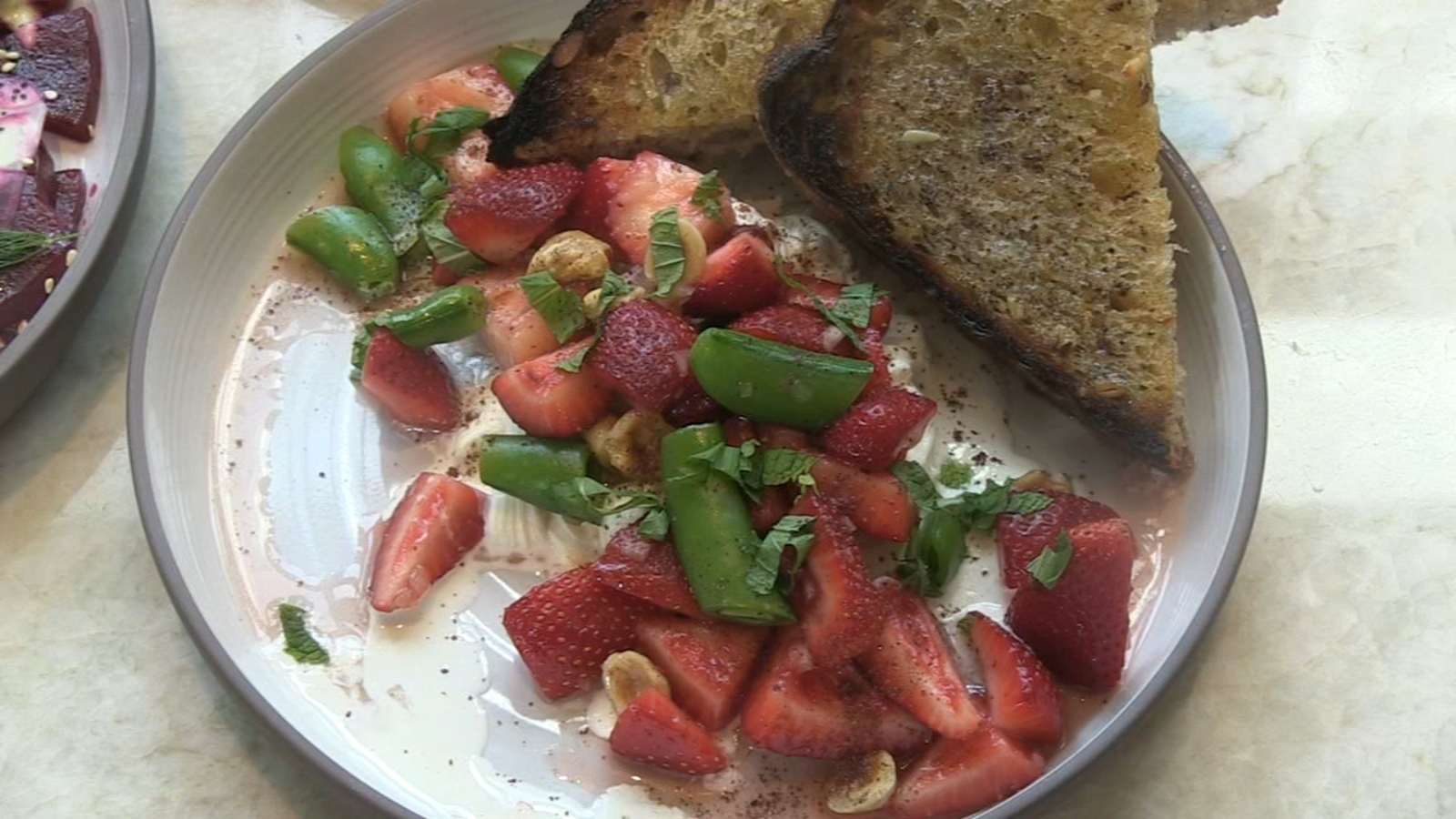 Pacific Standard Time brings taste of California to River North - ABC7 ...