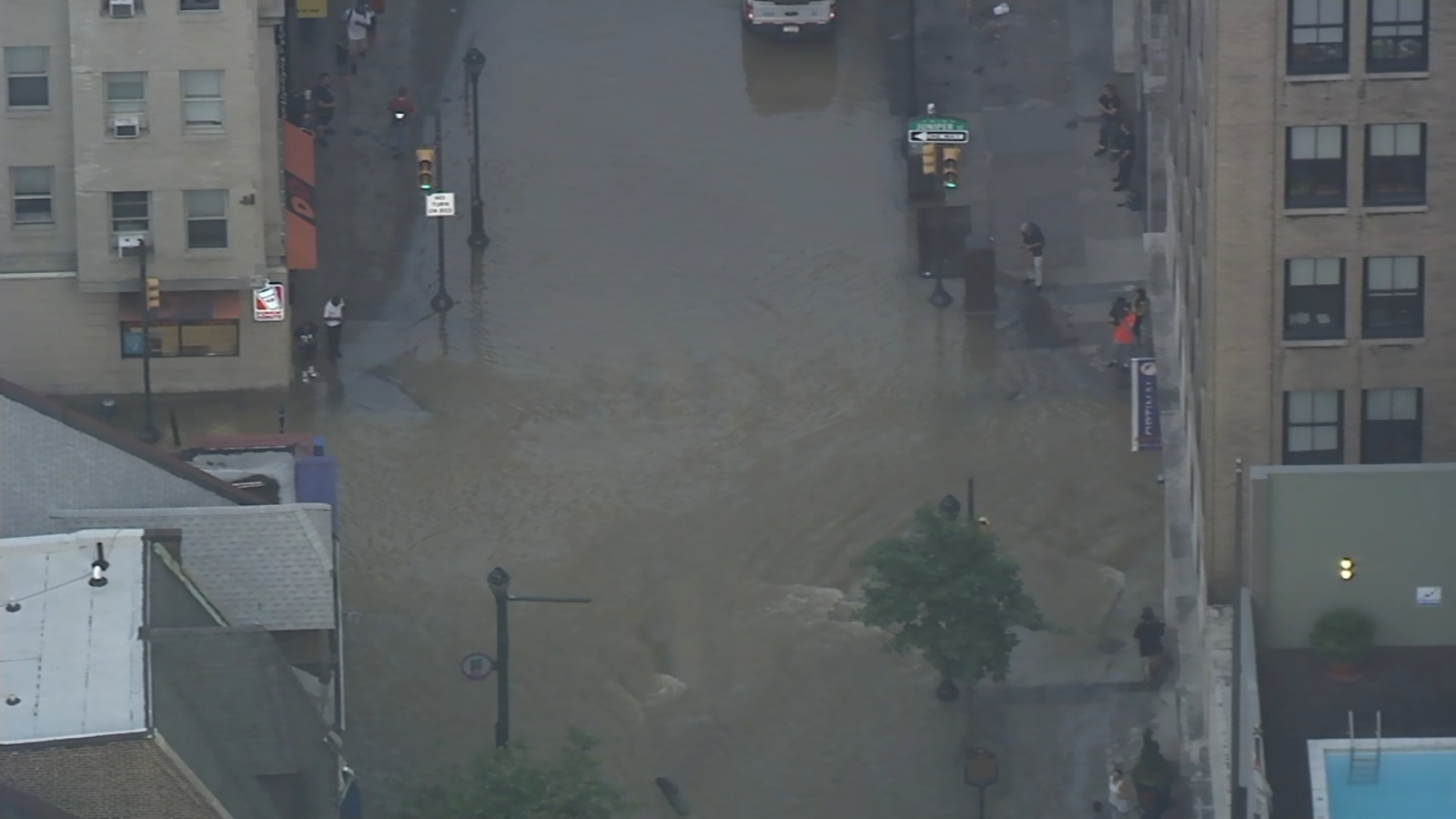 Chopper 6 over water main break in Center City - 6abc Philadelphia