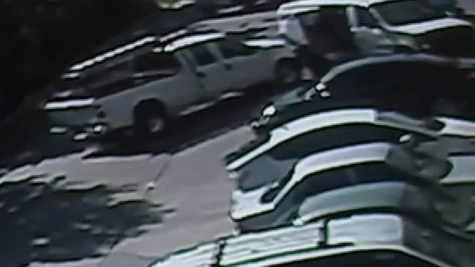 Suspects who robbed armored car driver on the run in southeast Houston ...