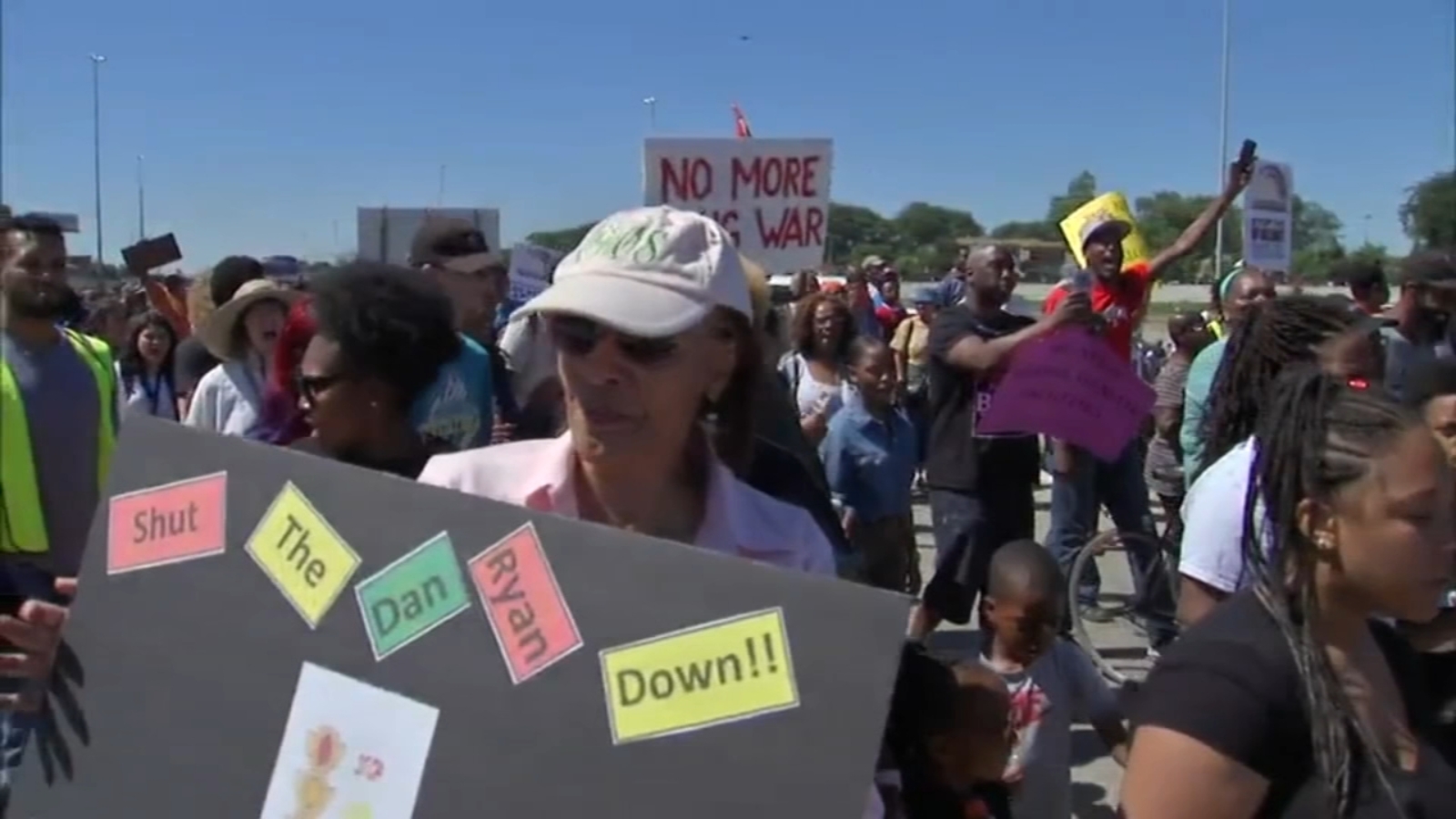 More fingerpointing over Dan Ryan protest - ABC7 Chicago