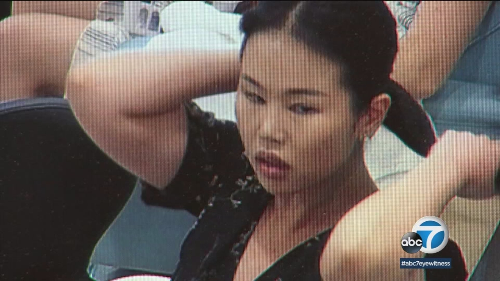 Pedicured bandit steals woman's wedding ring at nail salon - ABC11 ...