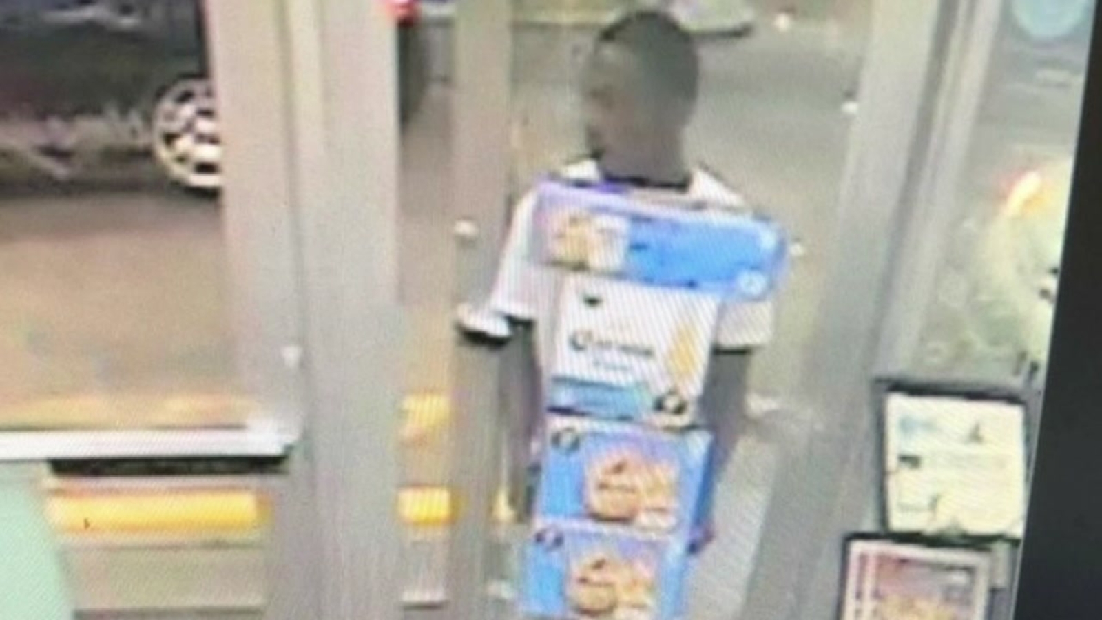 Thirsty thieves caught in photos stealing cases of beer - ABC13 Houston