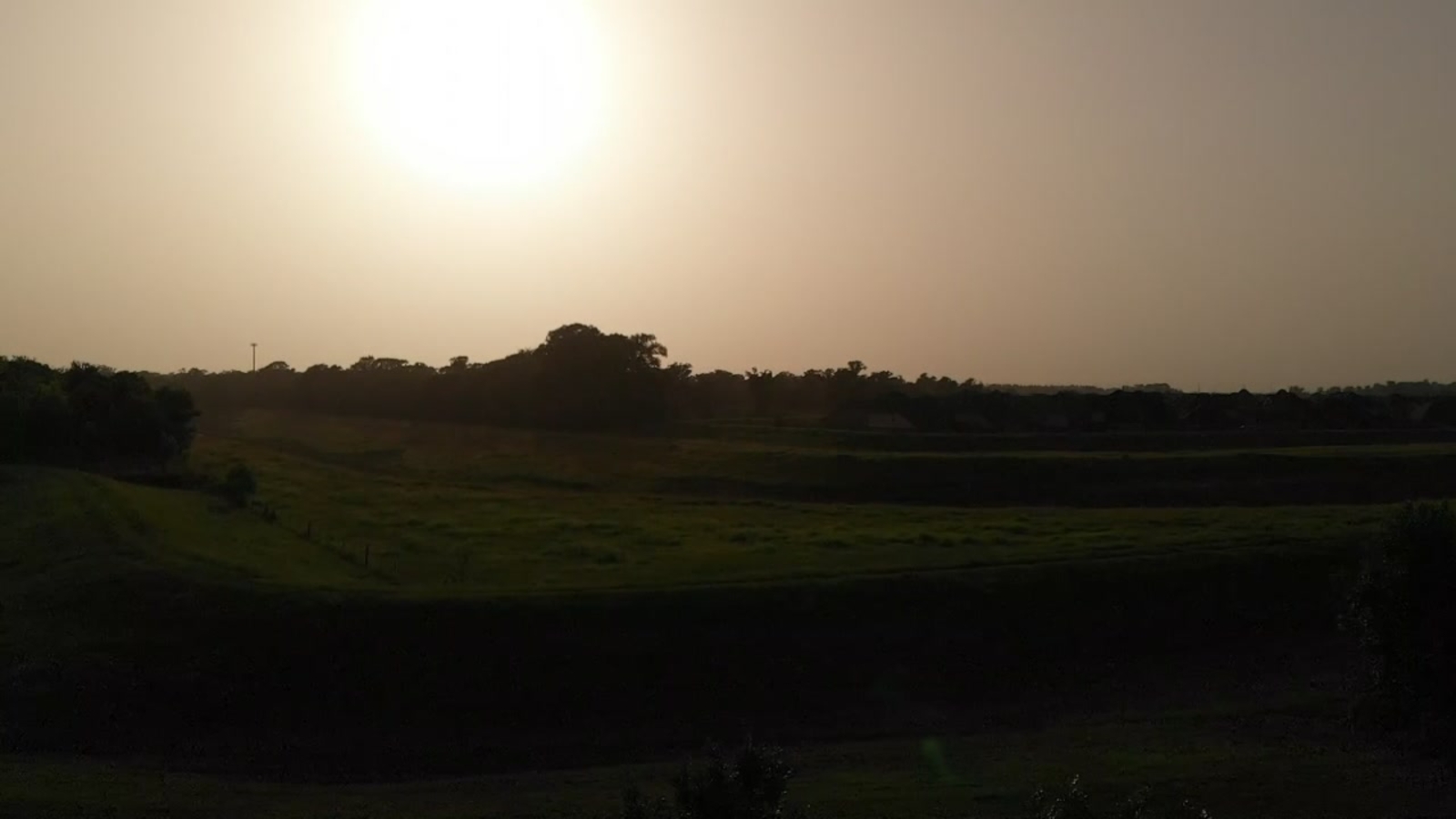 SkyDrone 13 captures footage of light haze from African dust cloud over ...