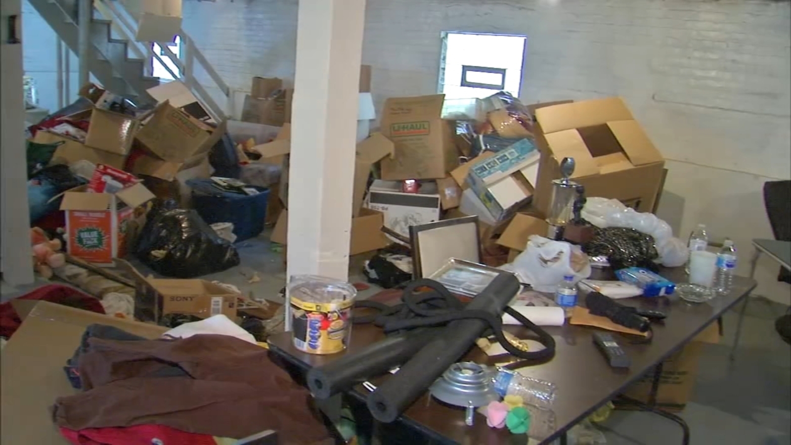 Elderly Chicago woman's home damaged in raid looking for man she doesn ...
