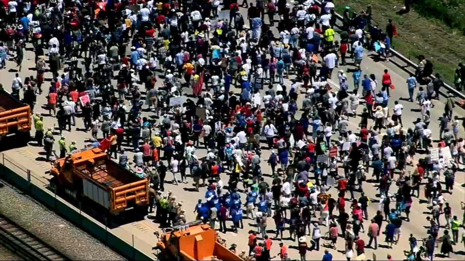 Anti-violence march to shut down part of Lake Shore Drive - ABC7 Chicago