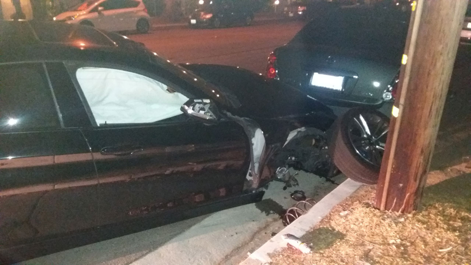 Off Duty Officer Arrested For Dui After Crashing Into Parked Cars In