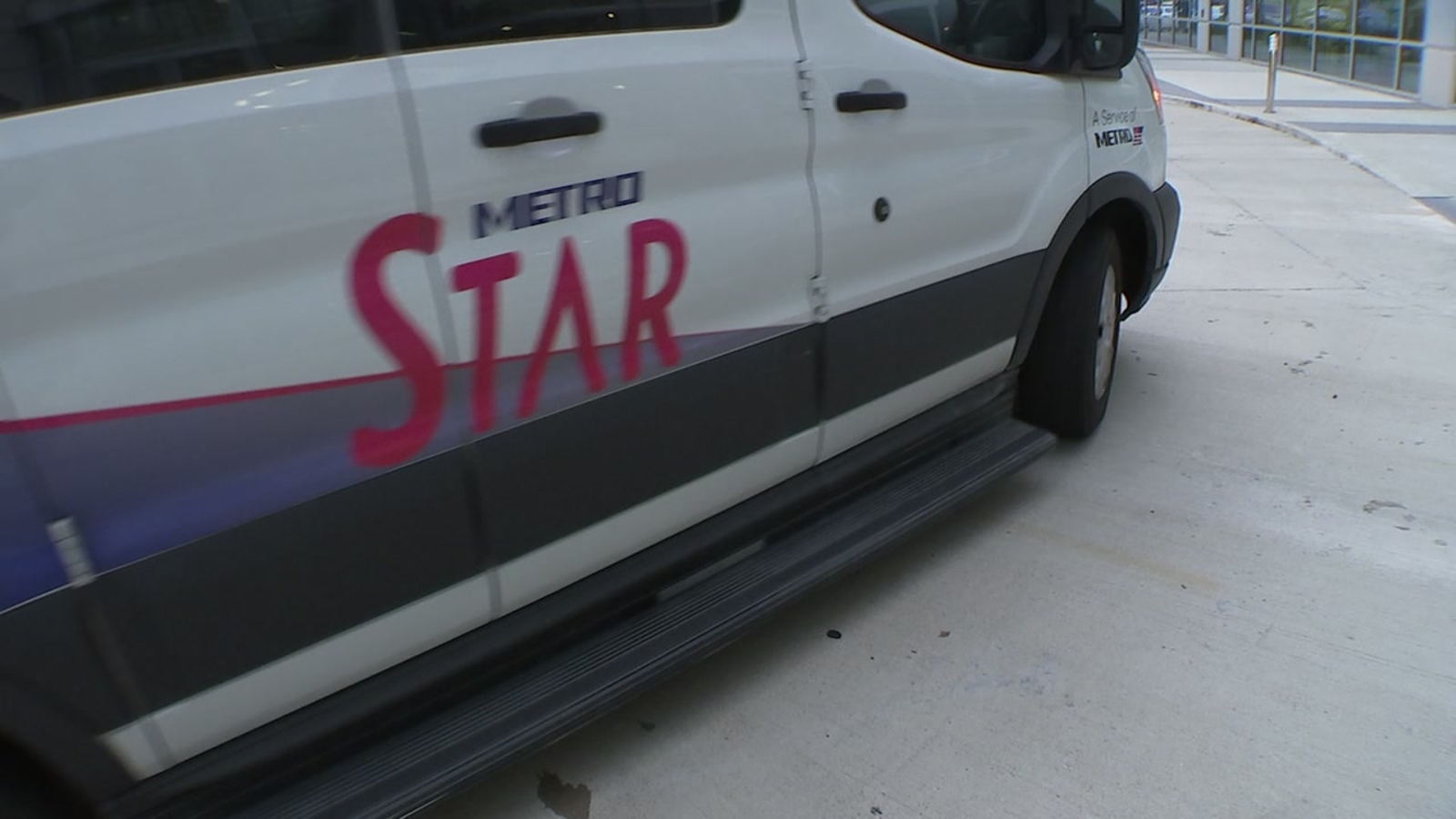 REWARDING EXPERIENCE: METRO giving away Kindles, gift cards for ...