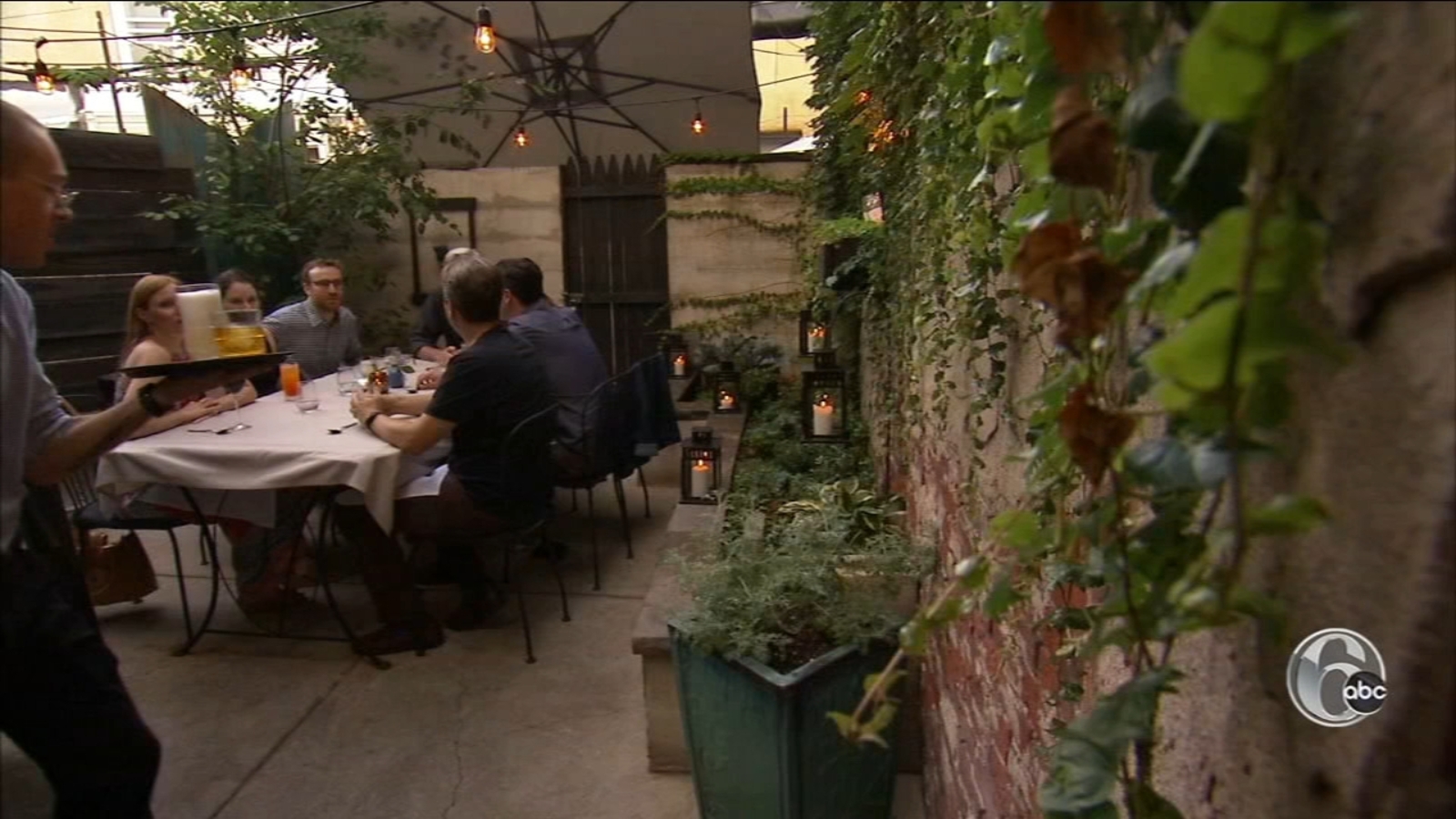 Laurel, Russet highlight Philly's secret dining gardens - 6abc Philadelphia