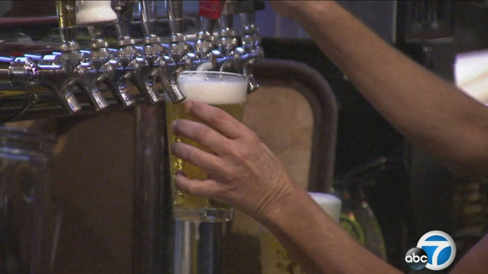 Bill to extend bar closing time to 4 a.m. in Southland faces opposition ...