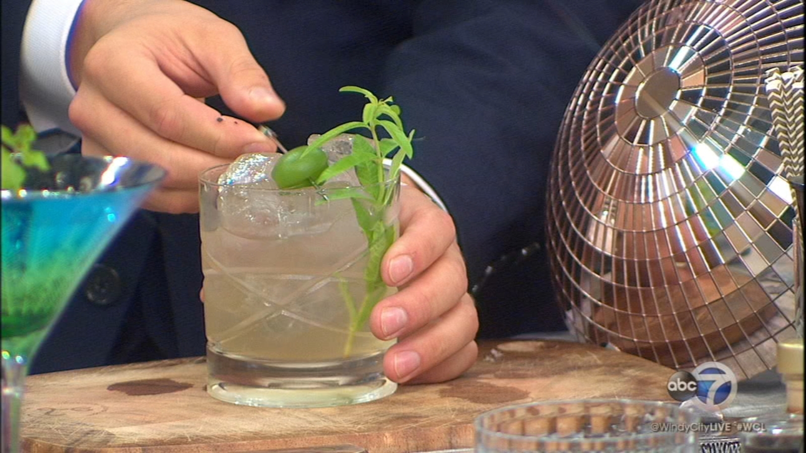 Unique Drinks from the new Z Bar at The Peninsula Hotel - ABC7 Chicago