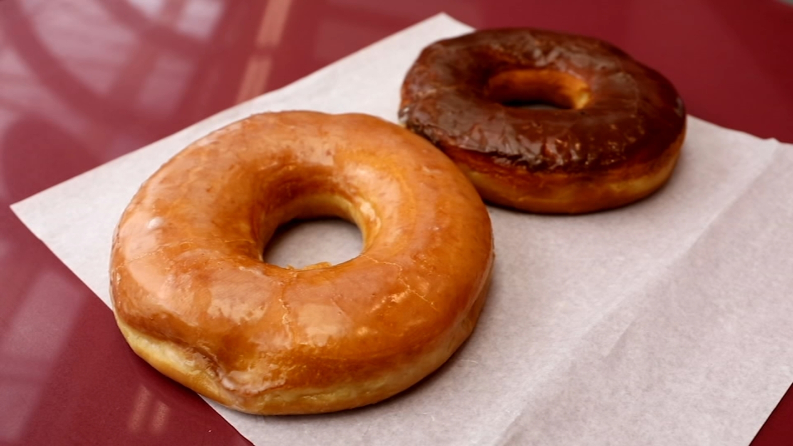 Chew On This: Dat Donut - ABC7 Chicago