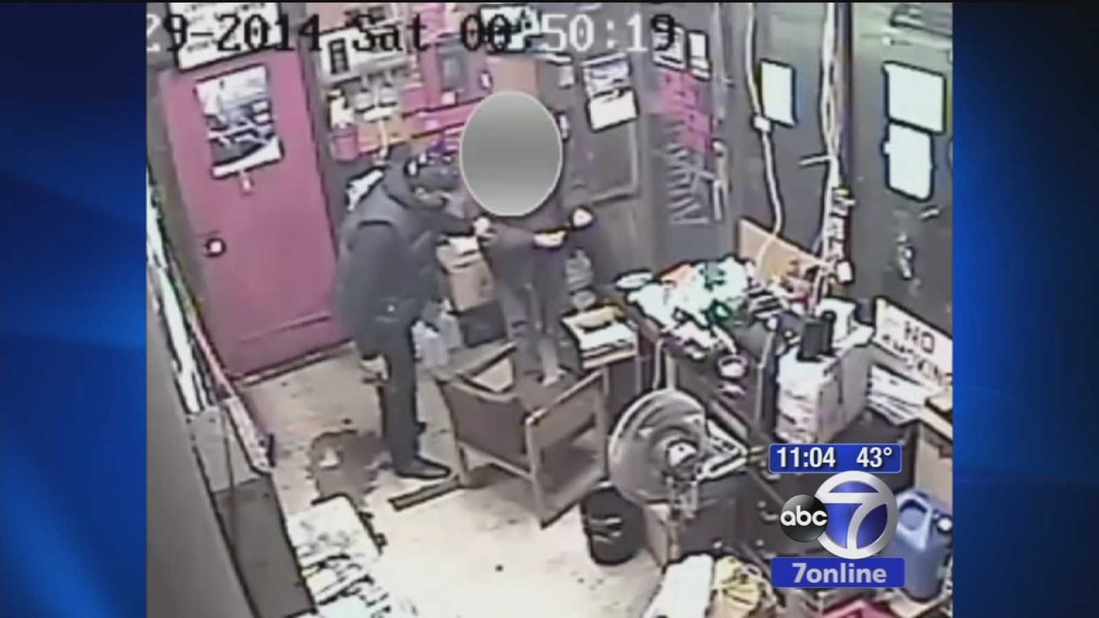 Gun Held To Man In Brighton Beach Brooklyn Gas Station Robbery Abc7