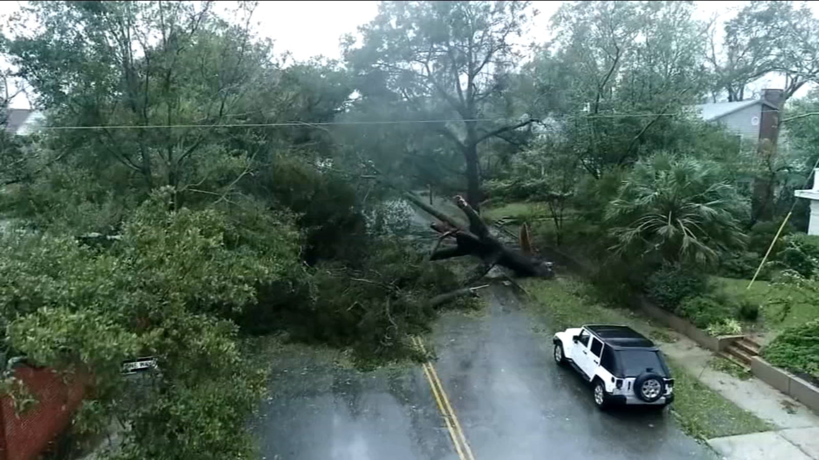 Hurricane Florence makes landfall, families describe damage - ABC30 Fresno