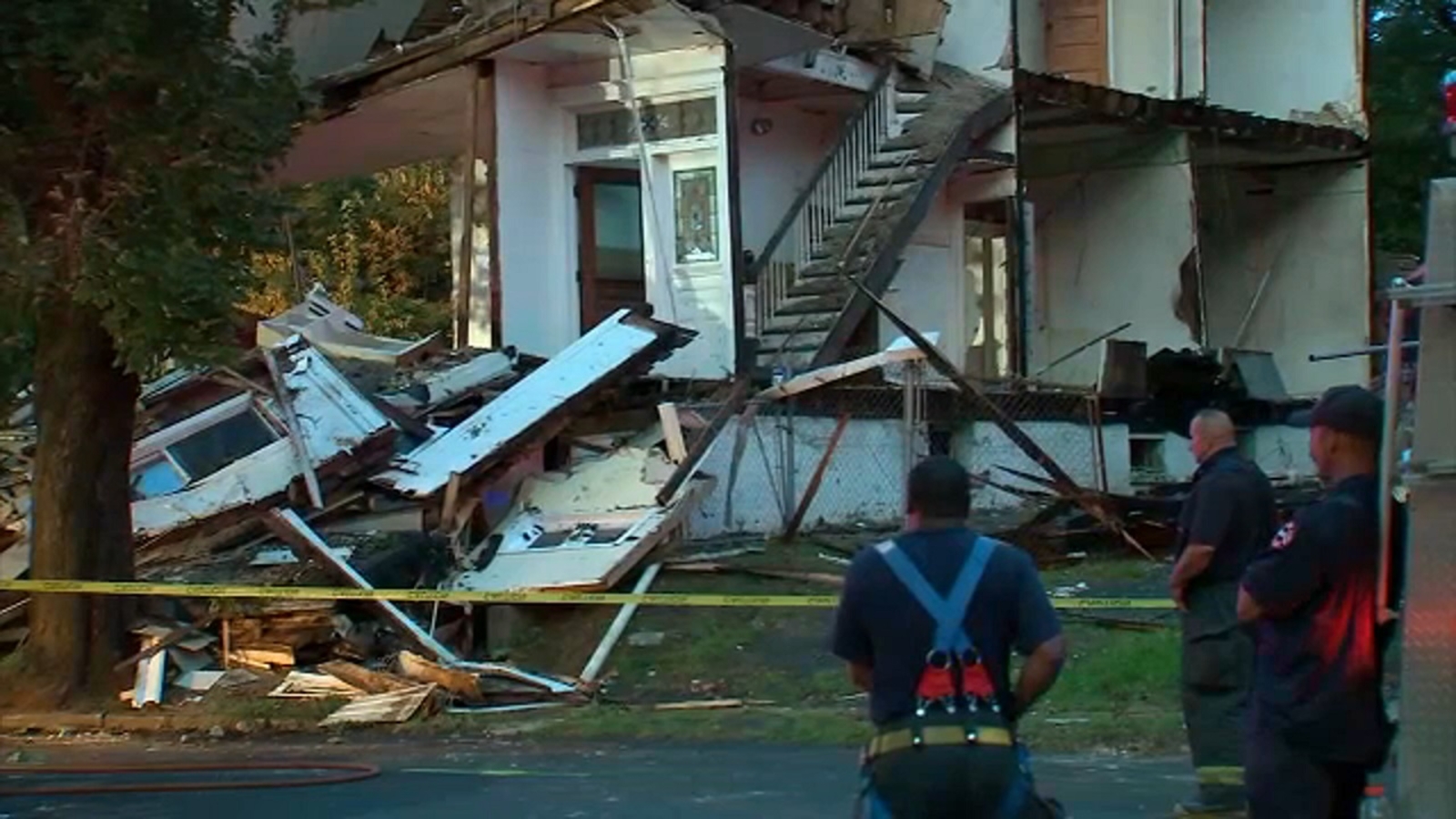 Explosion rocks abandoned home in New Jersey; man being questioned ...