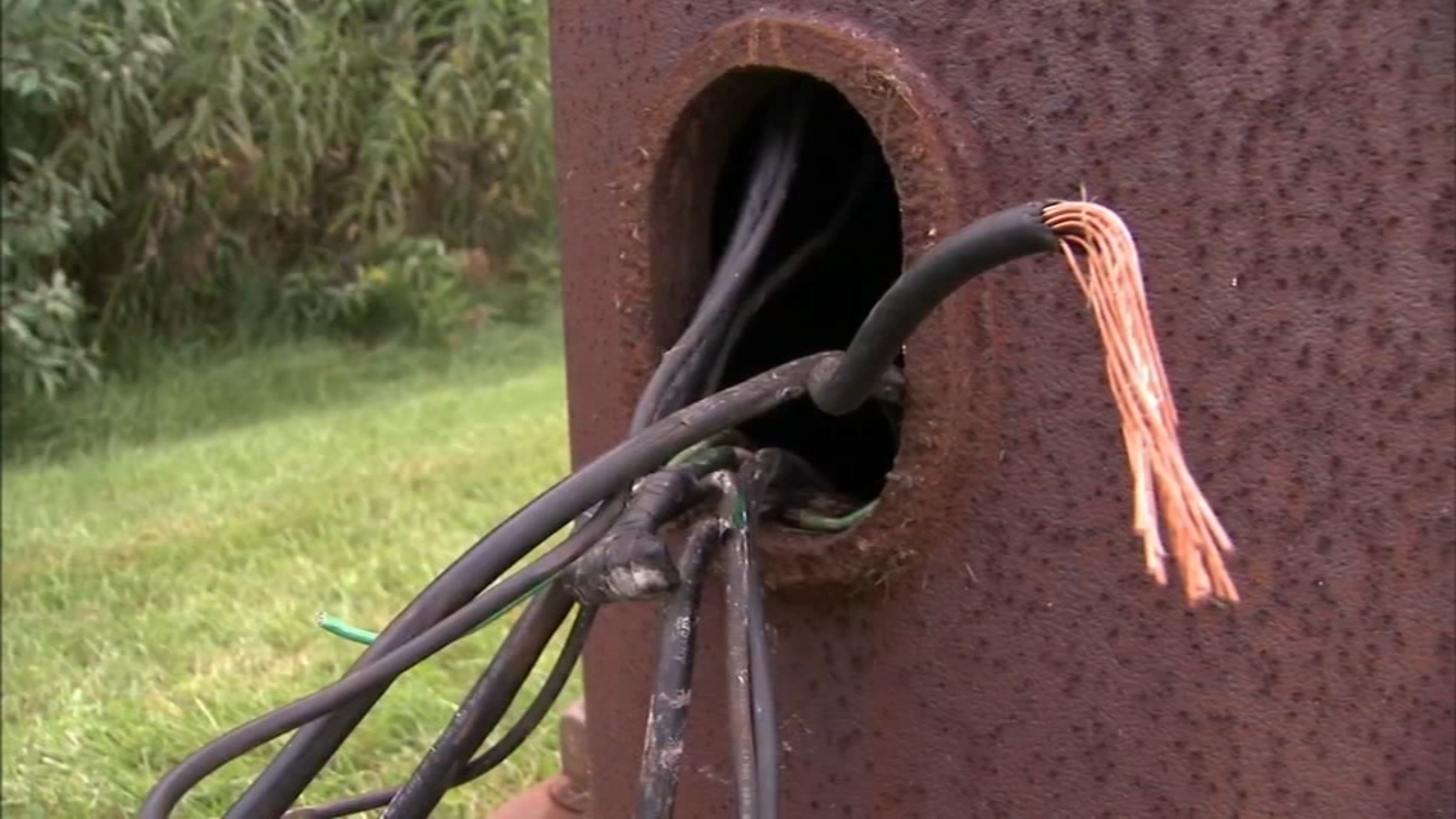 Rash of copper wire thefts in Hammond includes 3 high schools - ABC7 ...