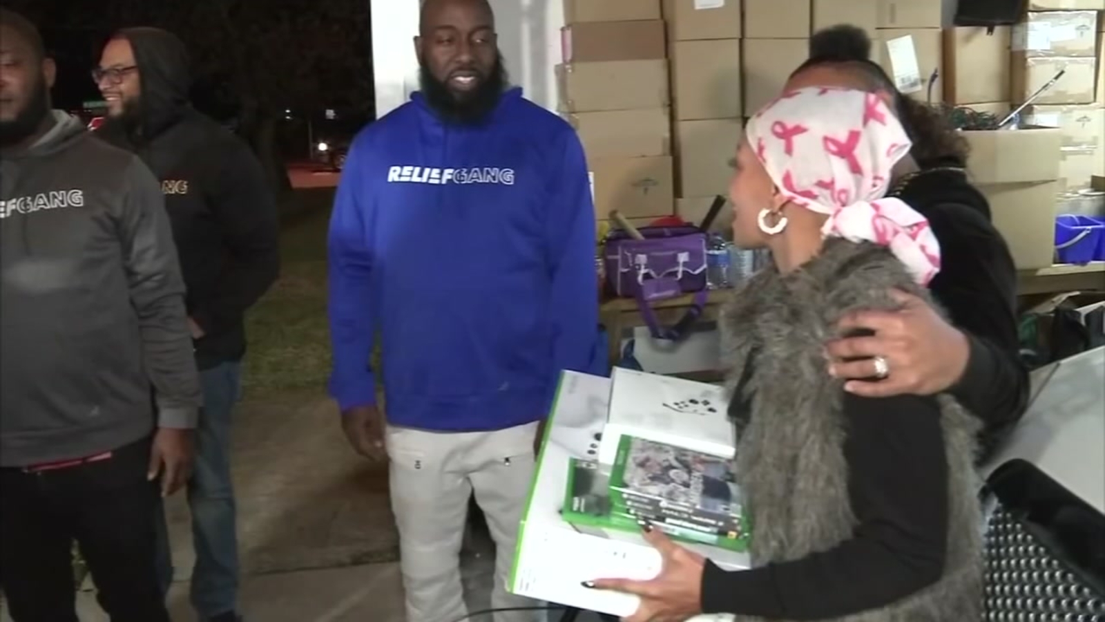 PAYING IT FORWARD: Houston rapper Trae Tha Truth helps with Florence ...