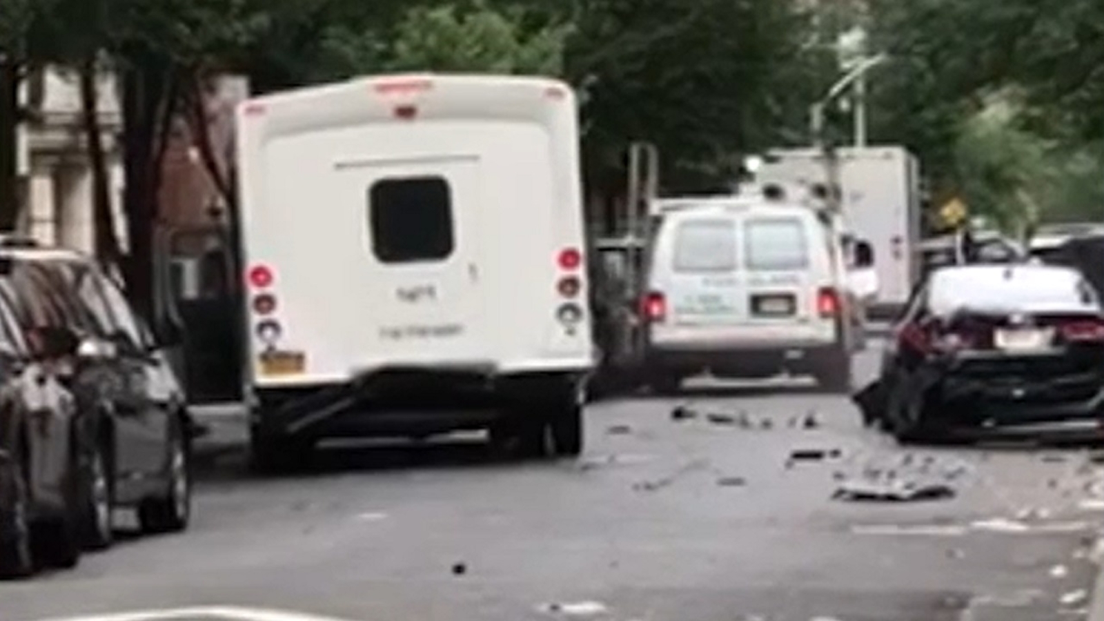 Alleged van thief crashes into several vehicles in Williamsburg ...