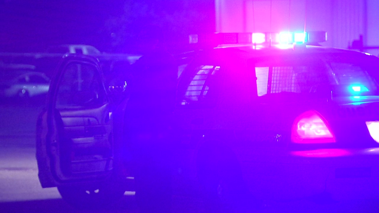 Security guard nearly shot during confrontation outside car lot in ...