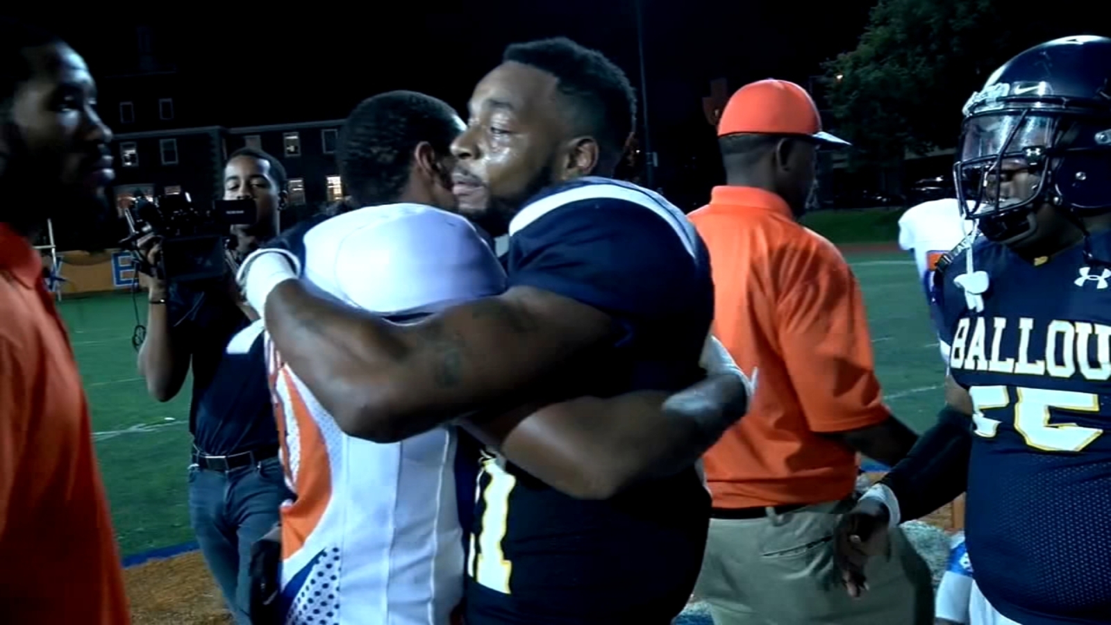 Formerly homeless high school football player wins game after 2 years ...
