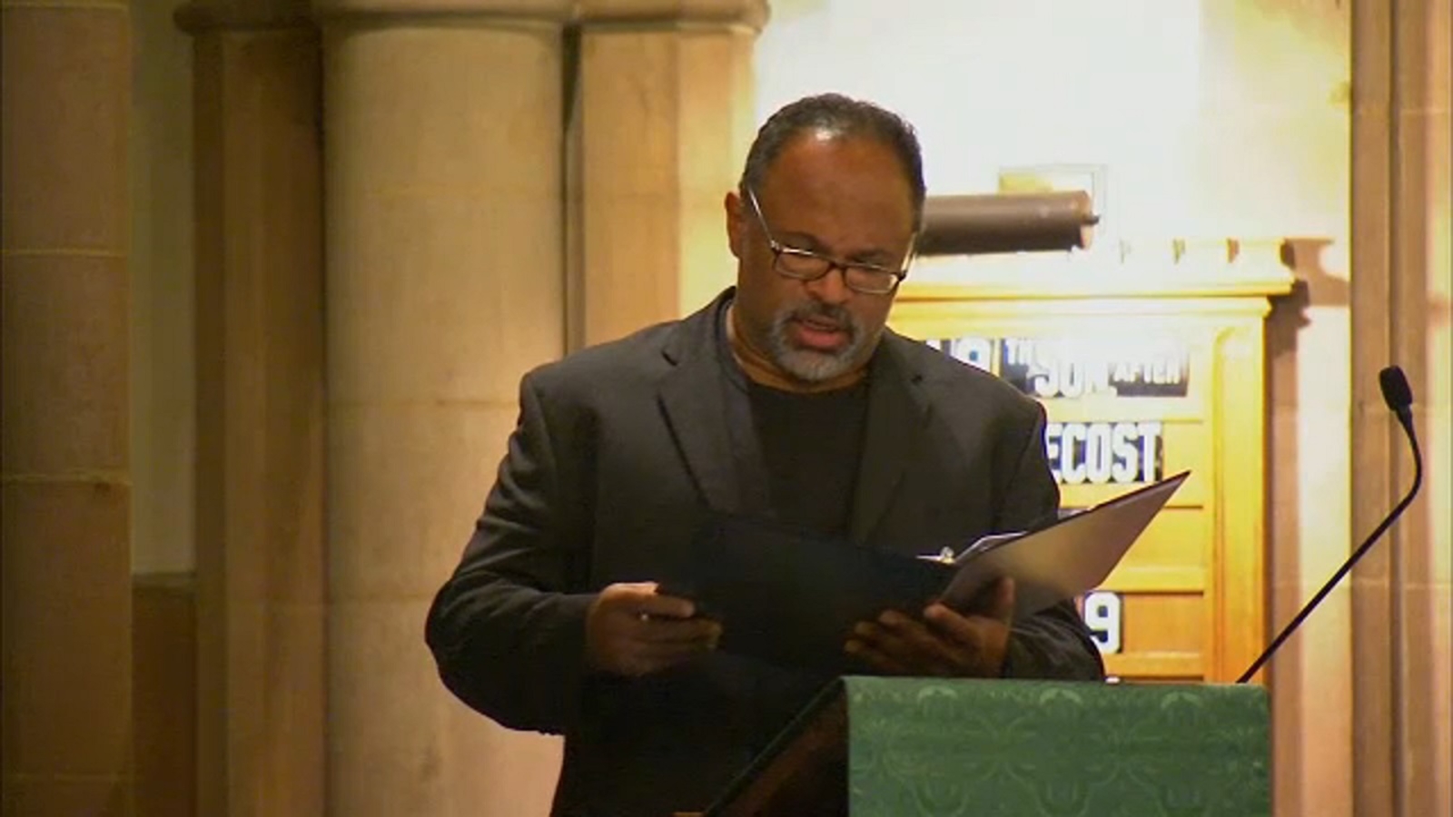 Actor Geoffrey Owens performs Shakespeare at church in Montclair, New ...