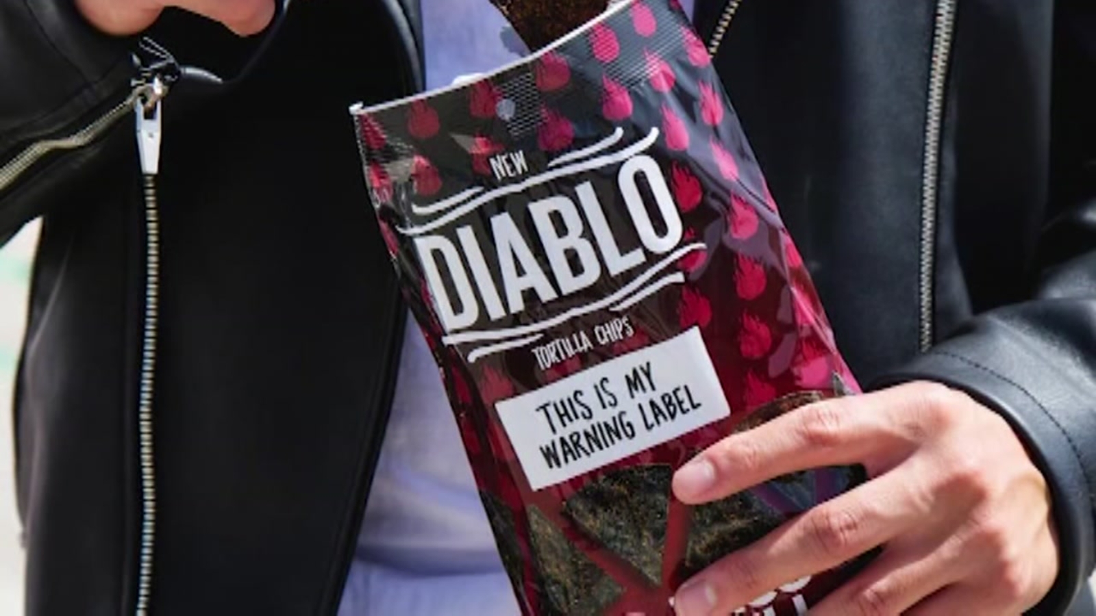 Taco Bell brings the heat with 'Diablo' flavored tortilla chips - ABC13 ...