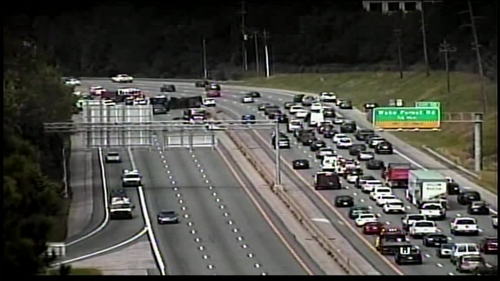 Several lanes of I-440 near Raleigh closed after truck overturns ...