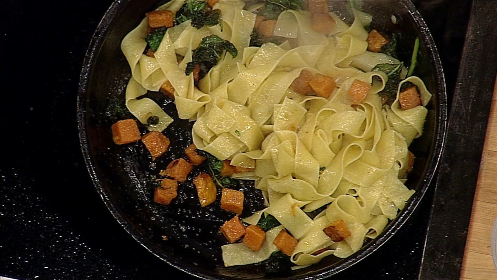 Park Grill in Millennium Park hosting pasta dinner for Chicago Marathon ...