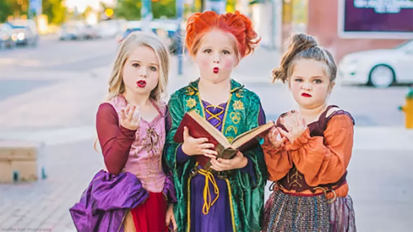 Sisters run 'Amok!' in wickedly fun 'Hocus Pocus'-themed Halloween ...