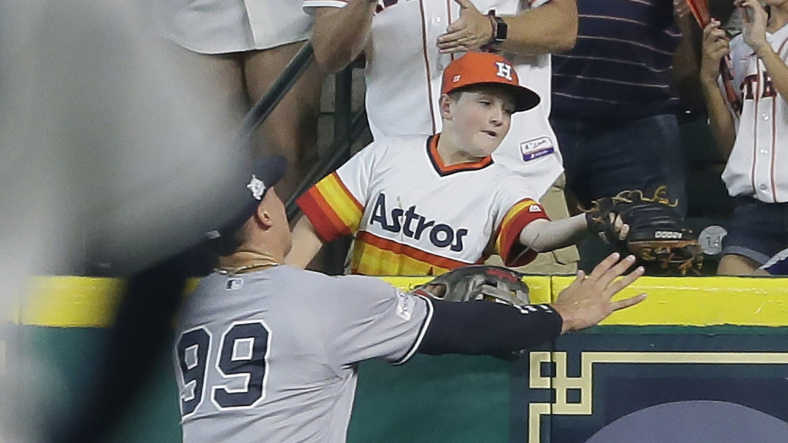 During Game 5, familiar fan takes seat in same place as interference ...