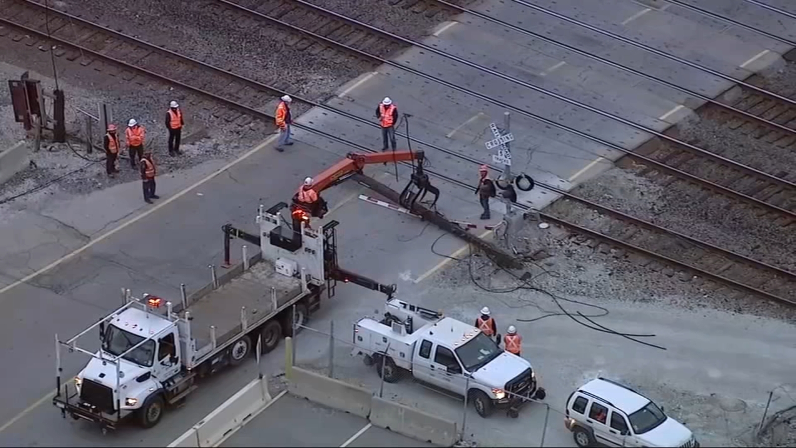 Metra BNSF trains moving again after tracks cleared of downed power ...