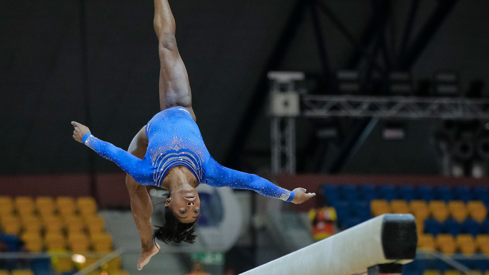 Simone Biles fights through kidney stone at world championships - ABC13 ...