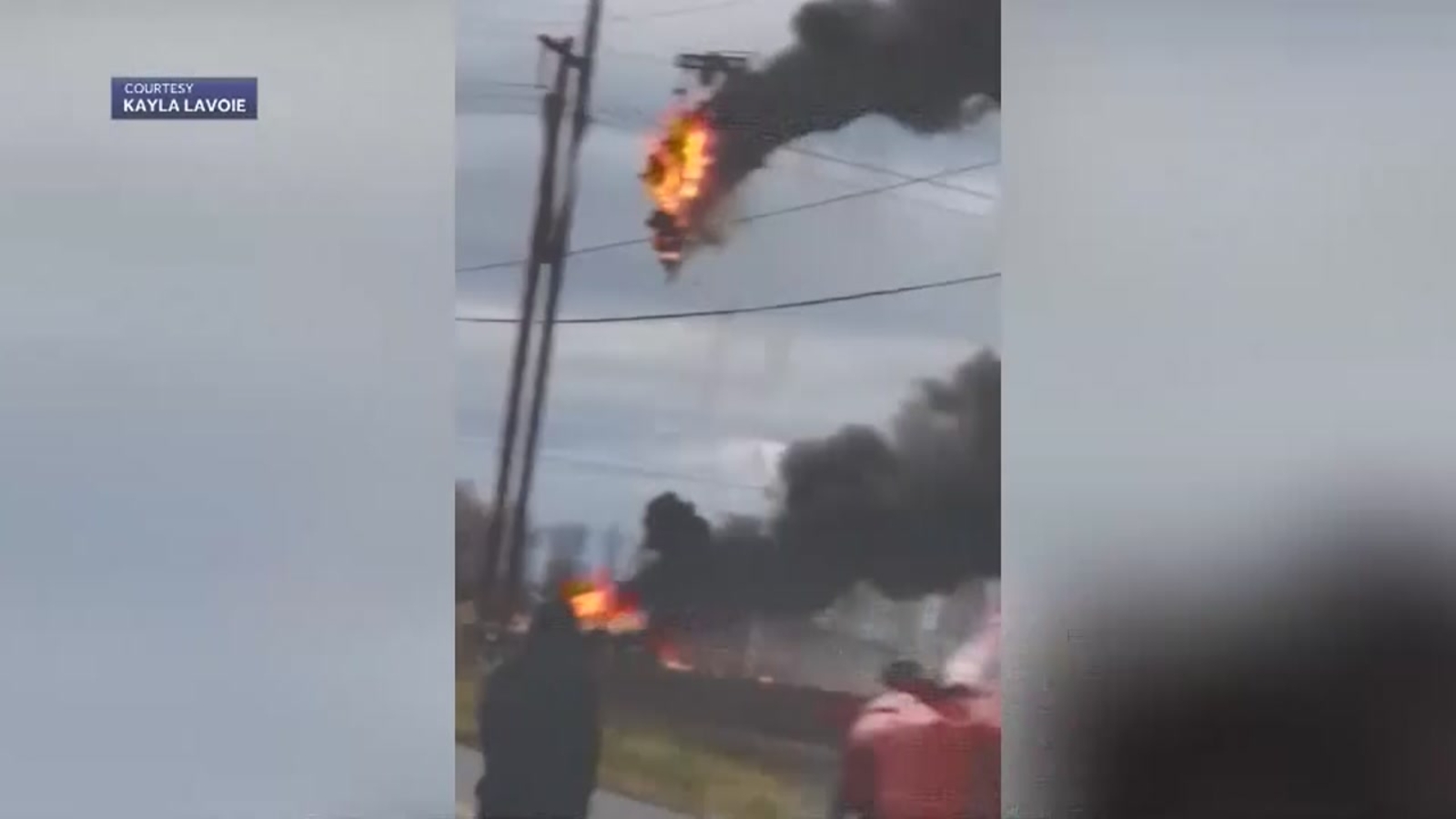 2 killed after helicopter hits power lines, bursts into flames - ABC13 ...