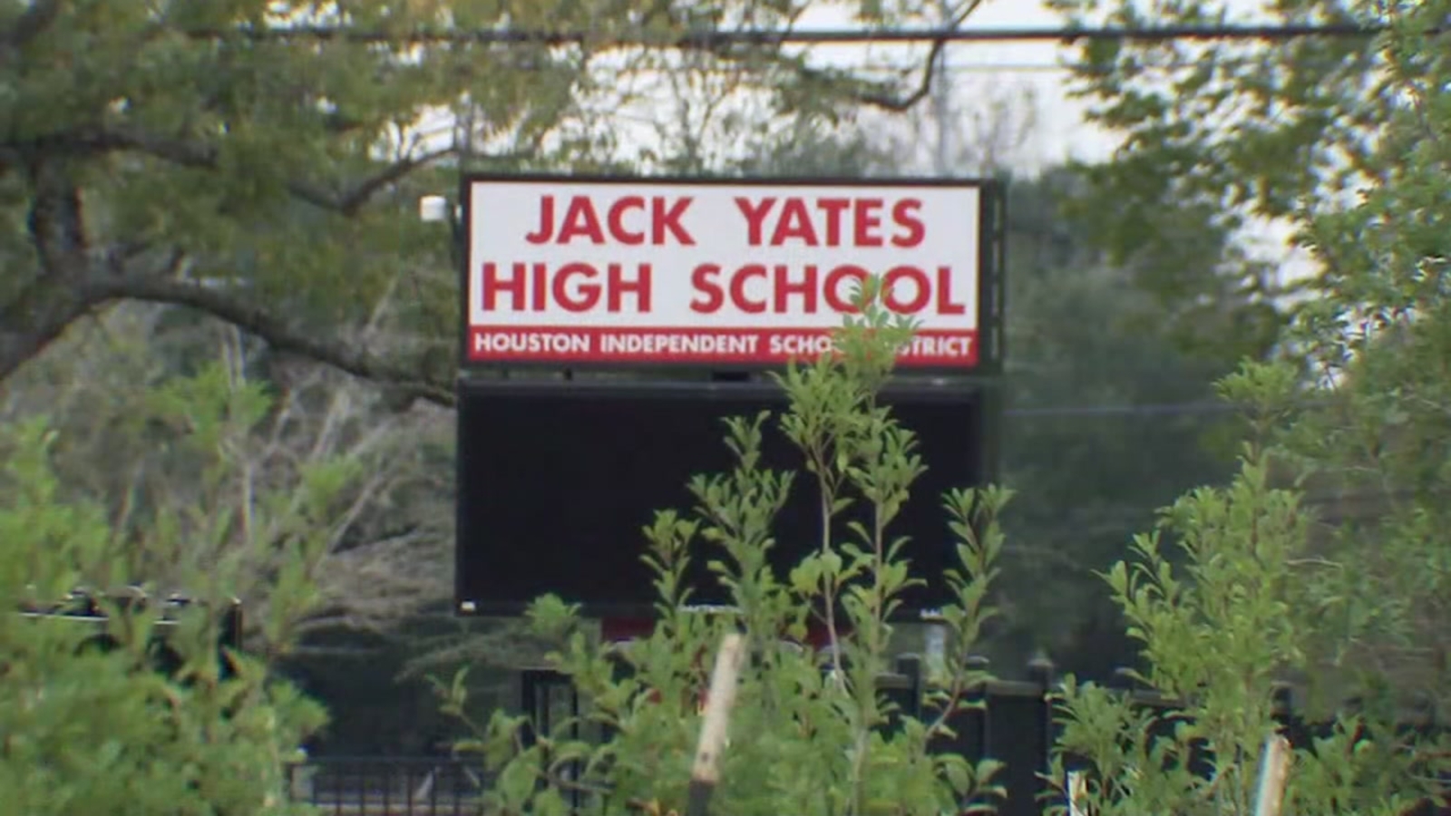 Delindsey Mack's murder prompts Yates HS activities cancellation ...